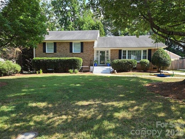 1730 Delchester Dr, Charlotte, NC 28210
