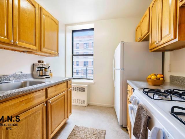 1730 Harrison Avenue, Unit 4N