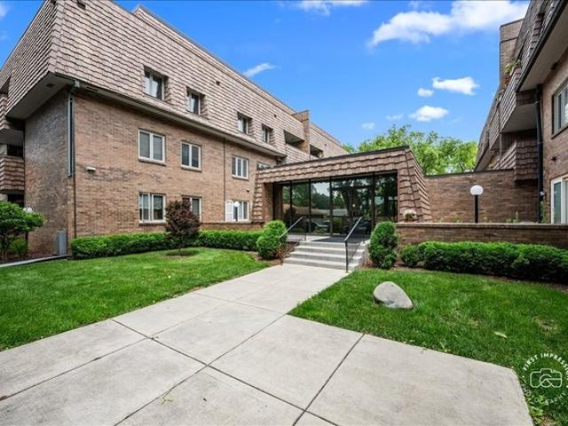1730 W Galena Blvd Apt 304W, Aurora, IL 60506