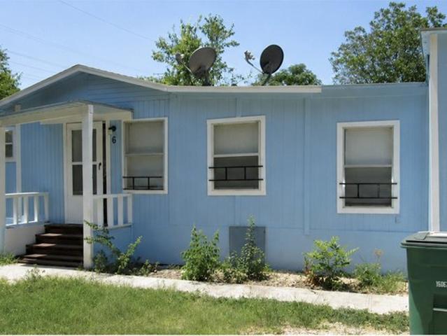 1730 W Poplar St, San Antonio, TX 78207