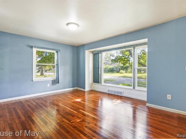 17318 Centralia