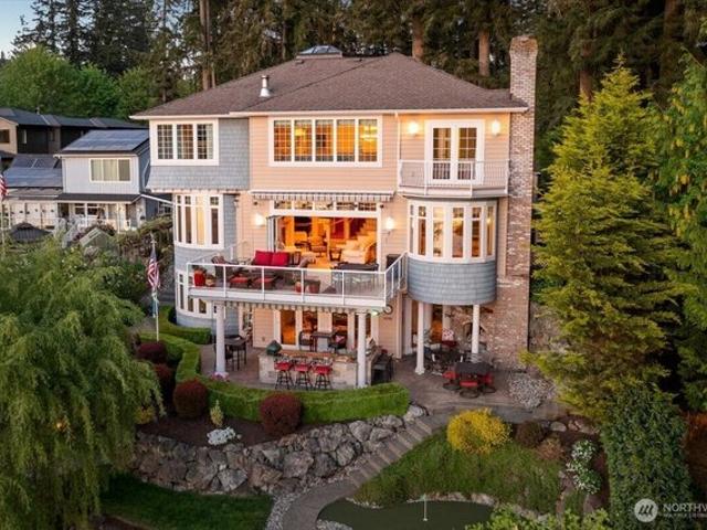 17319 st Ave NE, Woodinville, WA 98072