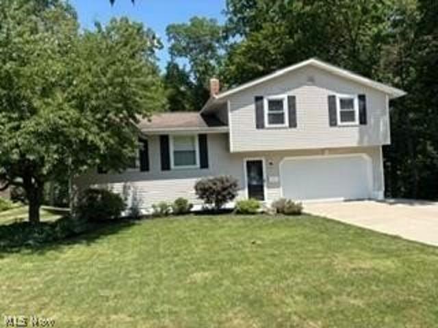 1731 Mortus Dr, Twinsburg, OH 44087