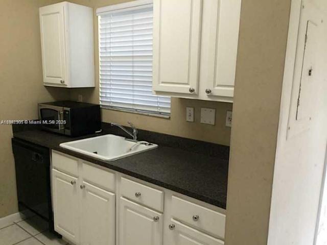 1731 NW 96th Ter, Unit 2G, Pembroke Pines, FL 33024 | MLS #A11892