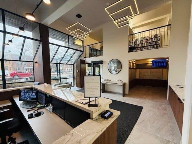 1731 Beacon St Apt 512, Brookline, MA 02445