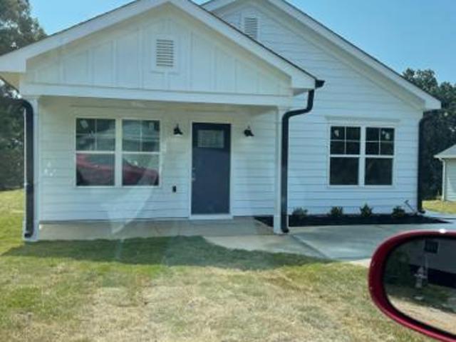 1731 Chestia Rd, Gainesville, GA 30507