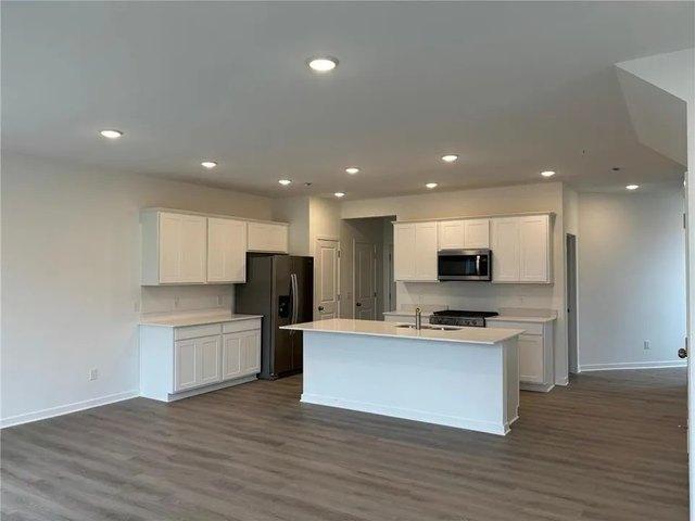 1731 Hauer Trl, Shakopee, MN 55379