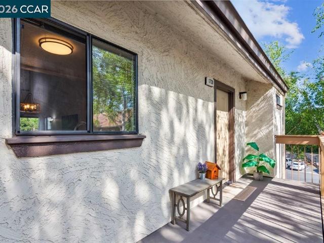 1731 S Villa Way, Walnut Creek, CA 94595 | MLS #41123 | Compass