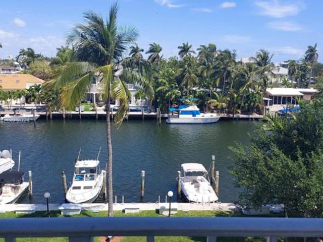 1731 SE 15th St #415, Fort Lauderdale, FL 33316