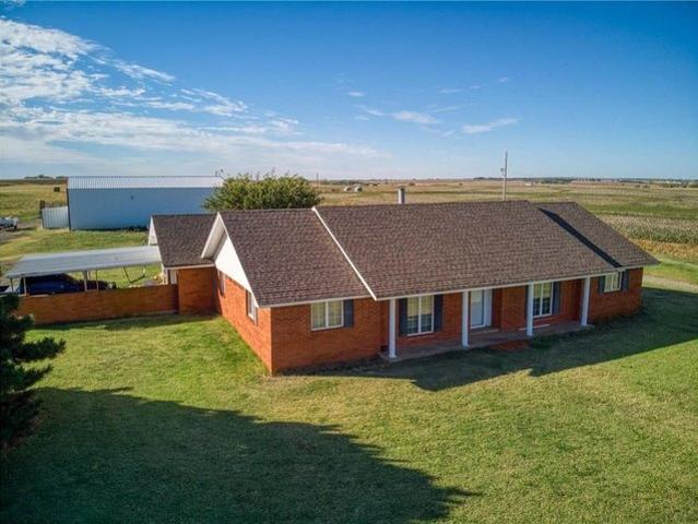 17320 E 1250 Rd, Erick, OK 73645