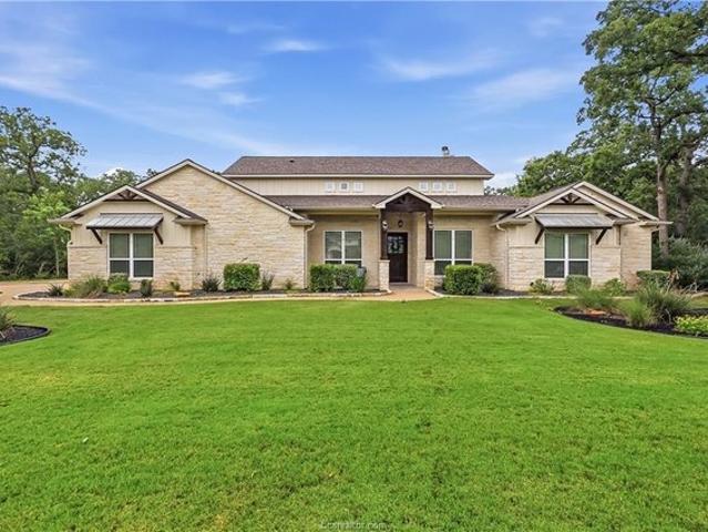 17325 Halona Ct, College Station, TX 77845