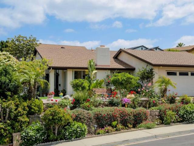 17325 Libertad Dr, San Diego, CA 92127
