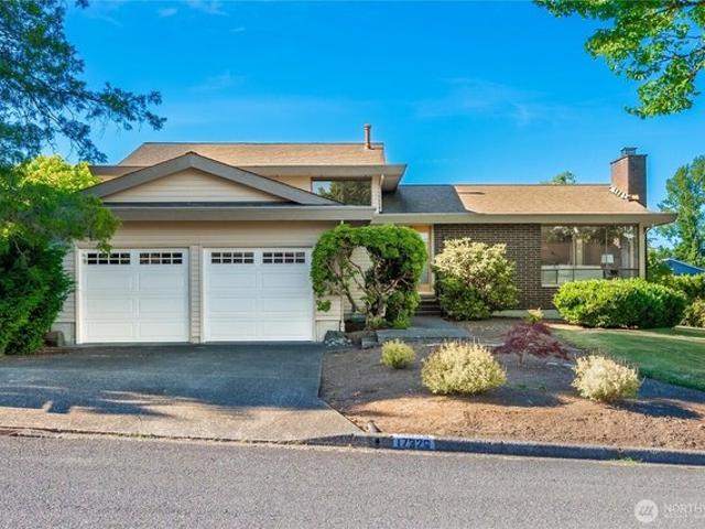 17326 NE 18th Pl, Bellevue, WA 98008