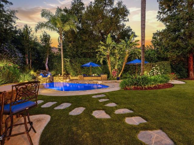 1732 Crooked Trail Place