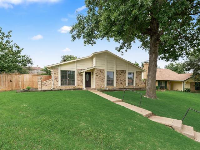 1732 Delaford Court