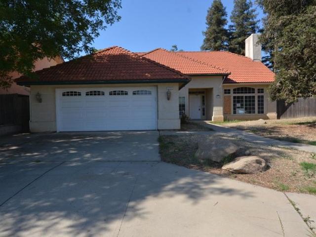 1732 E Ryan Ln, Fresno, CA 93720