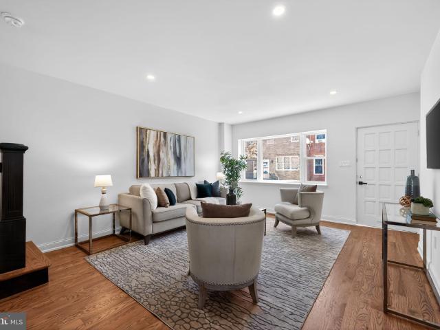 1732 S 8th St, Philadelphia, PA 19148 | MLS #PAPH2607 | Compass