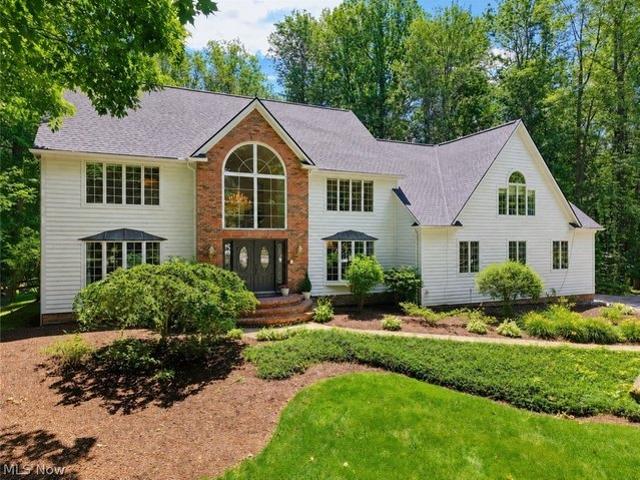 17331 Old Tannery Trl, Chagrin Falls, OH 44023