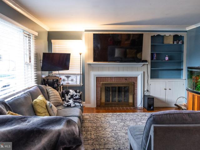 17334 W Washington St, Hagerstown, MD 21740 | MLS #MDWA2030 | Compass