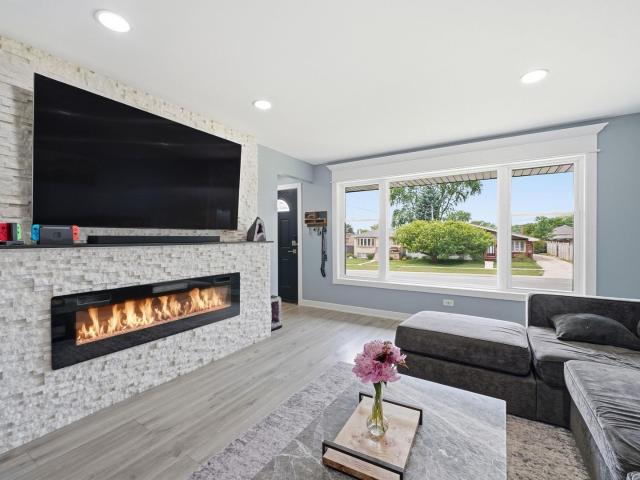 17335 Oleander Avenue