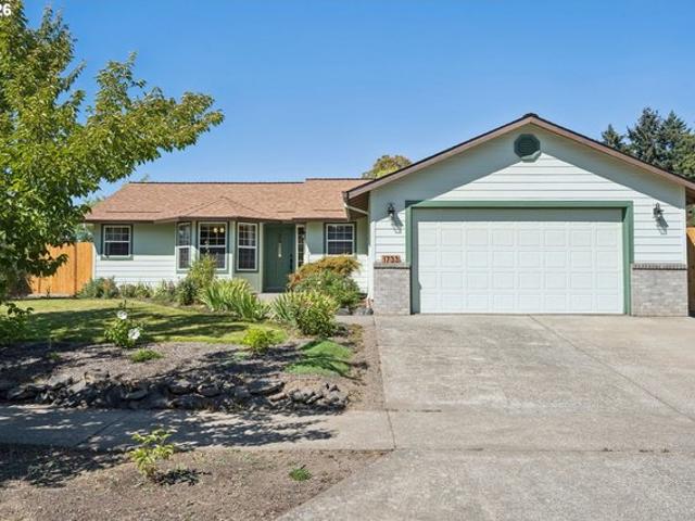 1733 NE Coburn Dr, McMinnville, OR 97128