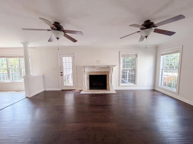 1733 Apache Way