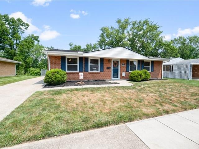 1733 Beaver Creek Ln, Dayton, OH 45429
