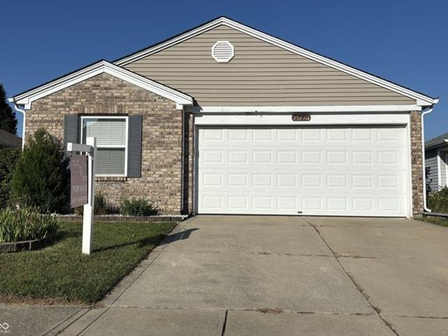 1733 Blue Grass Pkwy, Greenwood, IN 46143