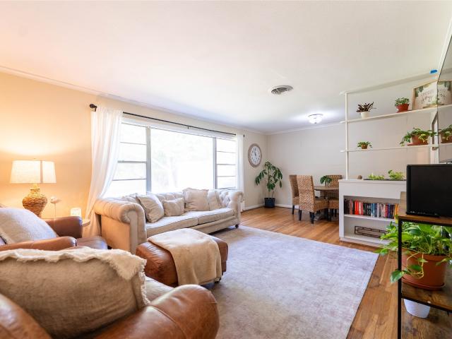 1733 Creek Dr, Houston, TX 77055 | MLS #80044 | Compass