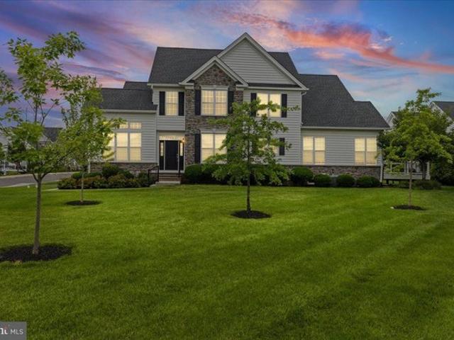 1733 Locust Dr, Yardley, PA 19067