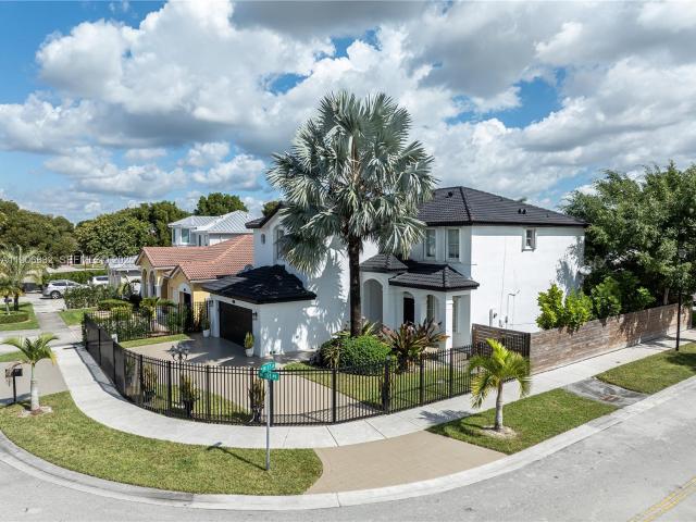 1733 SW 151 Pl, Miami, FL 33185 | MLS #A12015
