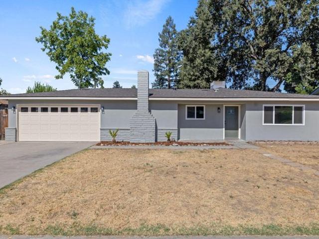 1733 S Johnson St, Visalia, CA 93277