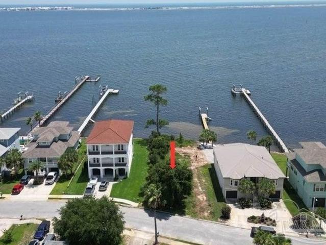 1733 Turkey Oak Dr, Navarre, FL 32566