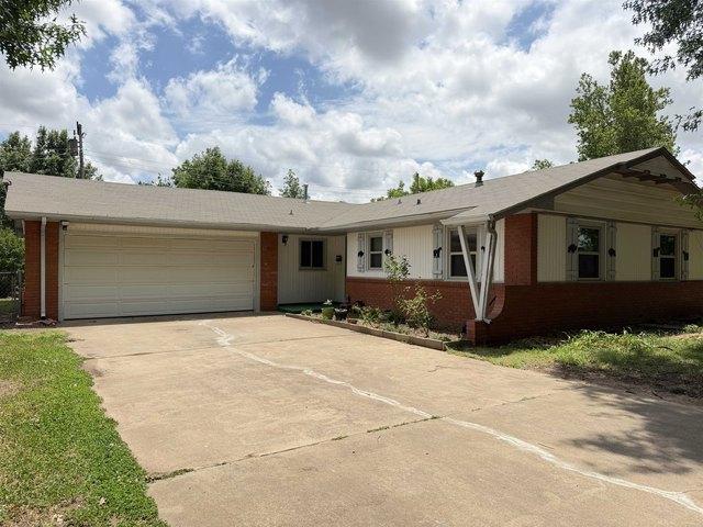 1733 W Thompson Ave, Enid, OK 73703