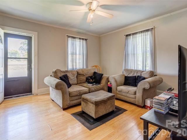 173 & 175 Booker Drive SW
