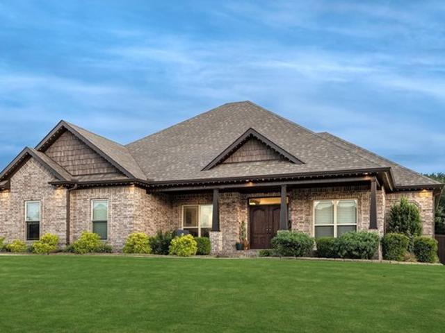 173 Crystal Lake Rd, Austin, AR 72007