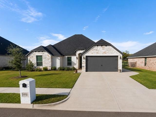 173 Crenshaw Ct, Stephenville, TX 76401