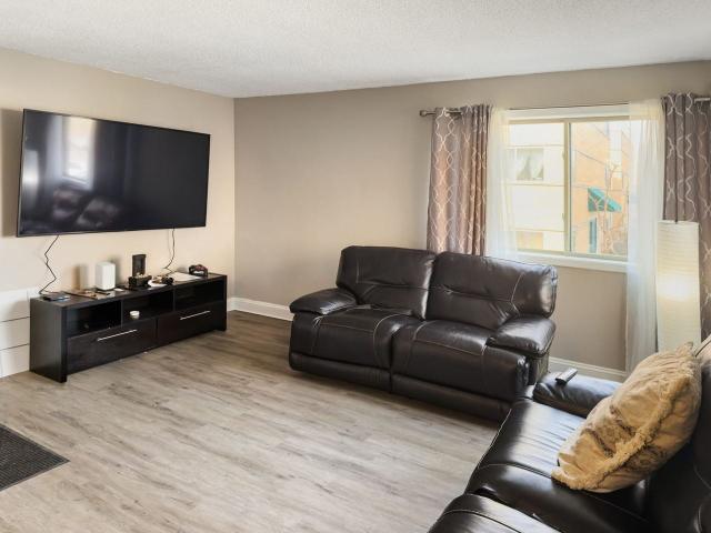 173 ARBOR 2 Bedroom Apartment for Rent at 143 148, Wheeling, IL 60090