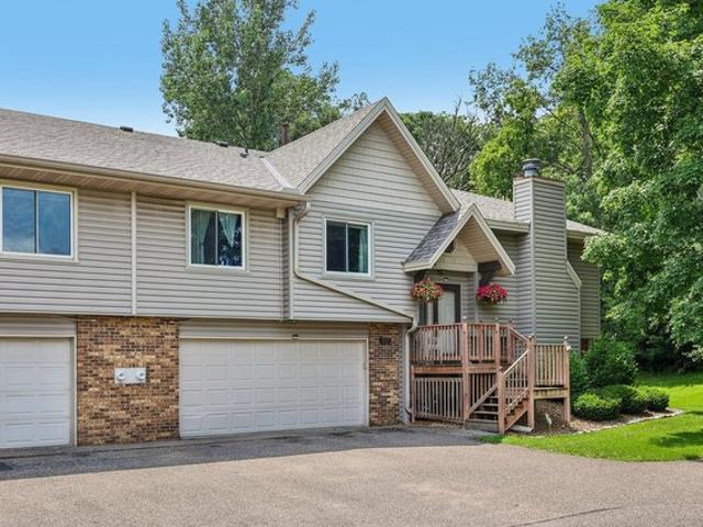 173 Galtier Pl, Shoreview, MN 55126