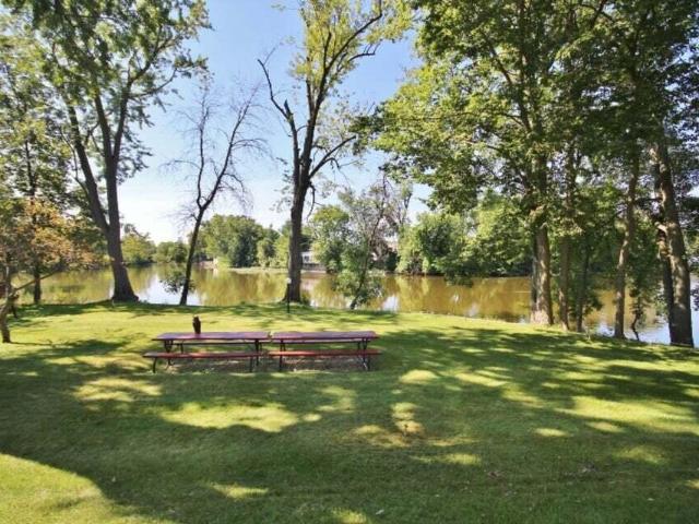 173 E Michigan Avenue # 203B