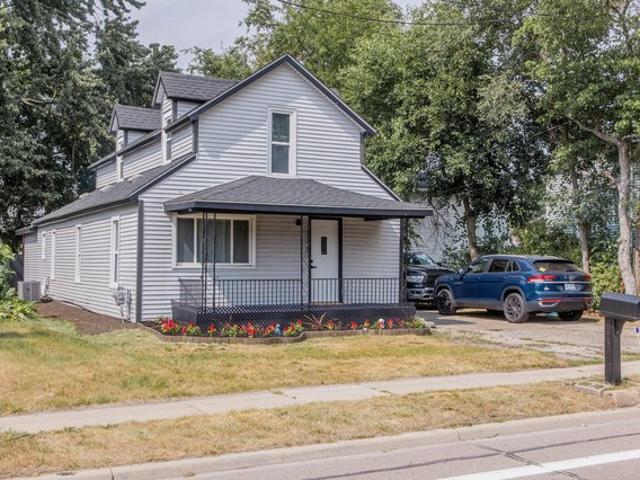 173 E State St, Montrose, MI 48457
