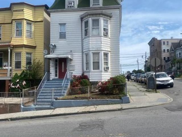 173 Elm St, Yonkers, NY 10701