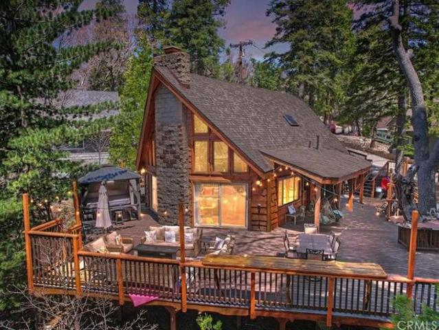 173 Hillcrest Ct, Lake Arrowhead, CA 92352