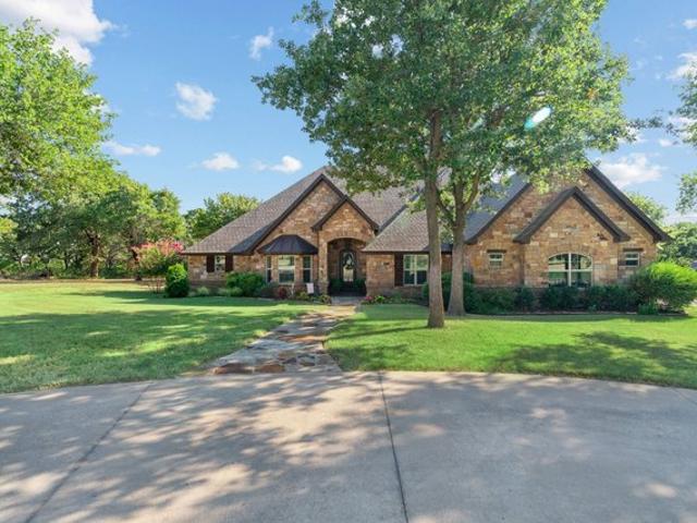 173 Oakwood Trl, Eastland, TX 76448