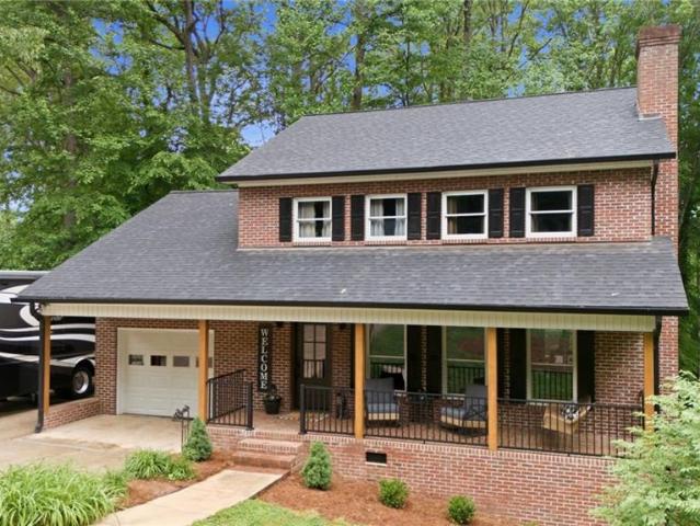 173 Maple Court