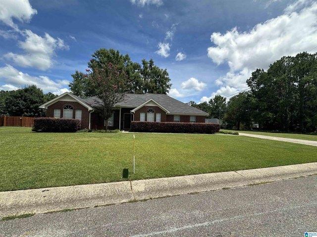 173 Meadow Wood Ln, Centreville, AL 35042