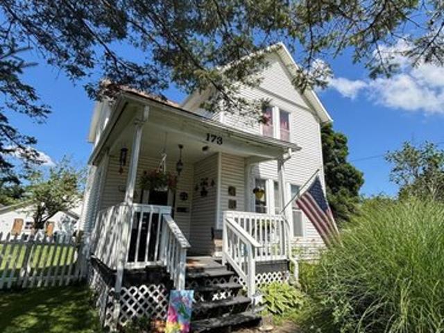 173 N 1oth St, Newark, OH 43055