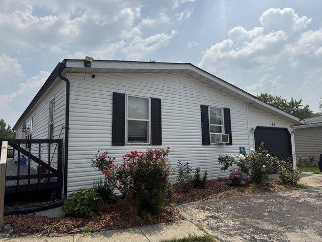 173 N Windmere Cir, Matteson, IL 60443