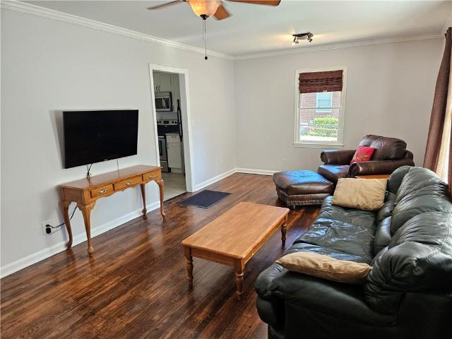 173 Nancy Drive SE