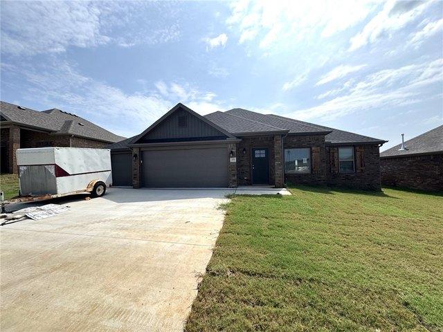 173 S Eagle Mountain St, Prairie Grove, AR 72753